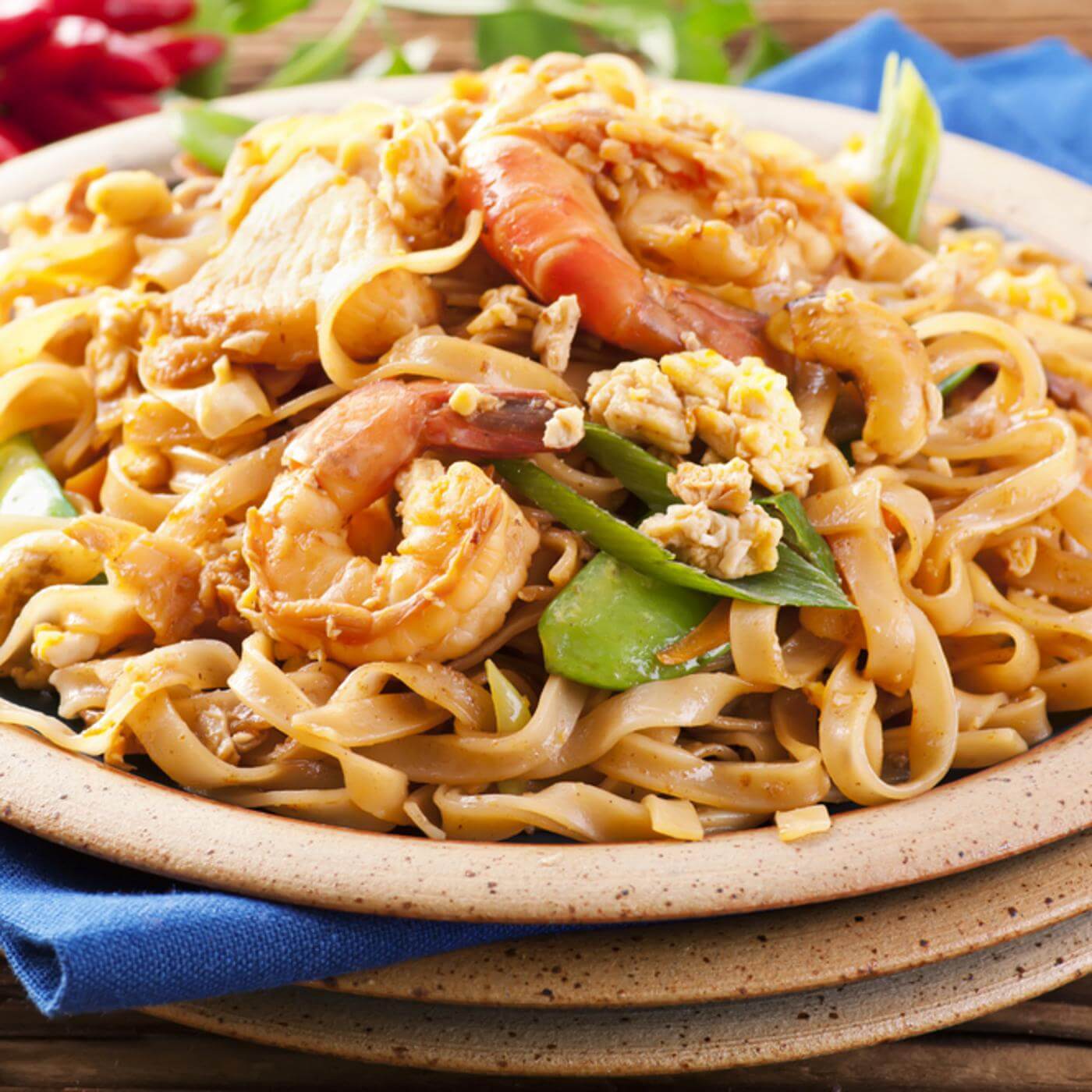 Thai Golden Bell (16925 Yonge Street, Newmarket, ON, Canada) | Order ...