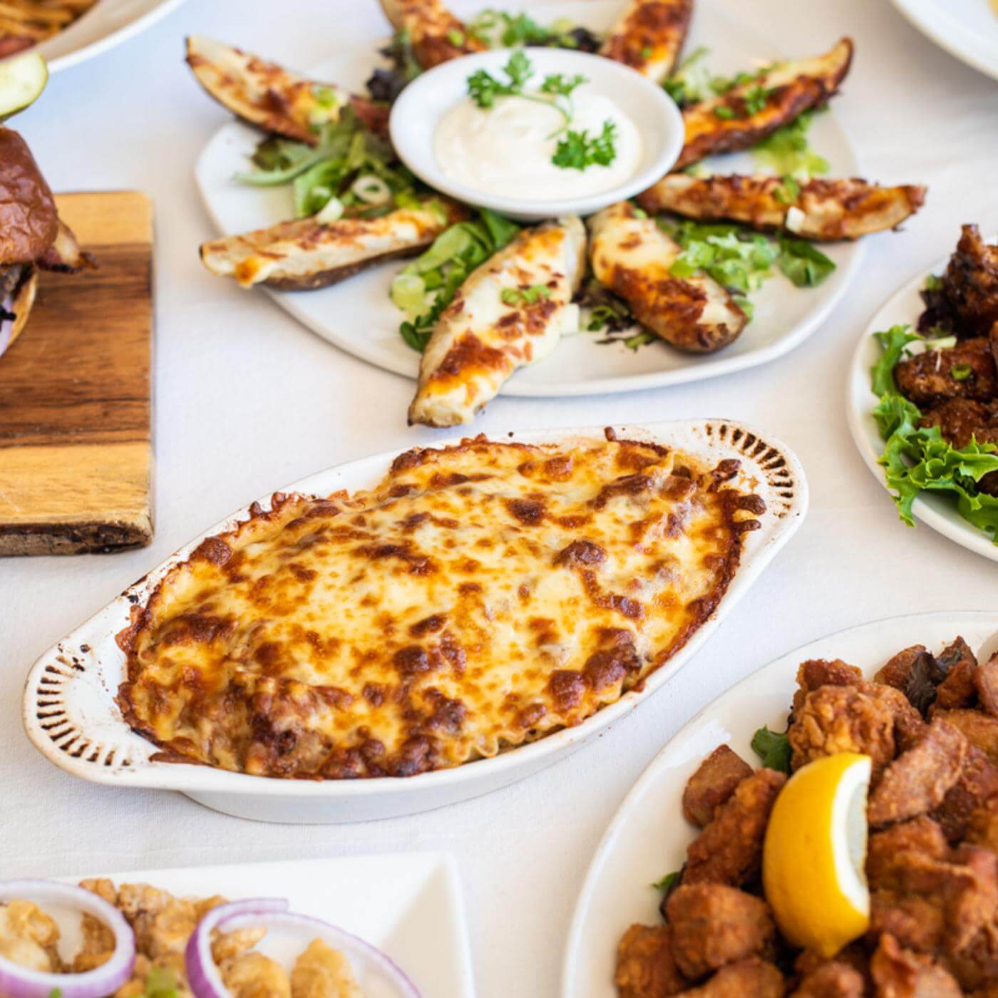 Venice House Traditional Grill (906 Central Ave, Saskatoon, SK, Canada ...